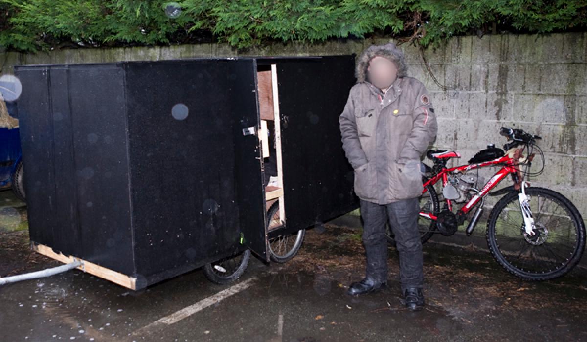Homeless man living in wooden 'dog box' around Newbridge town - Kildare Now