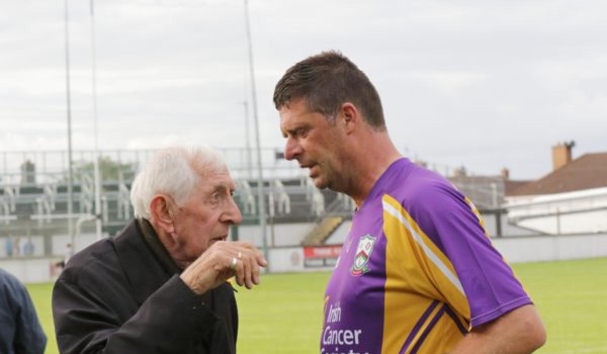 Soccer legend Quinn recounts hilarious tale about playing junior ...