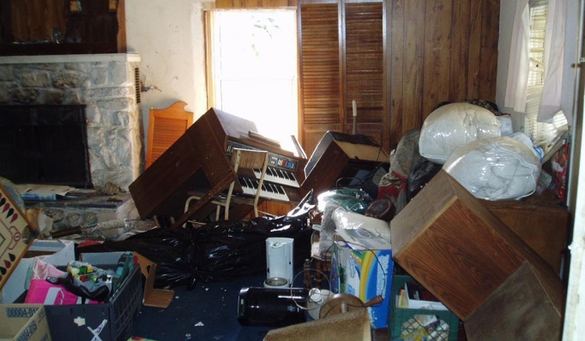 90-year-old Co Kildare man forced to watch on as home is ransacked ...