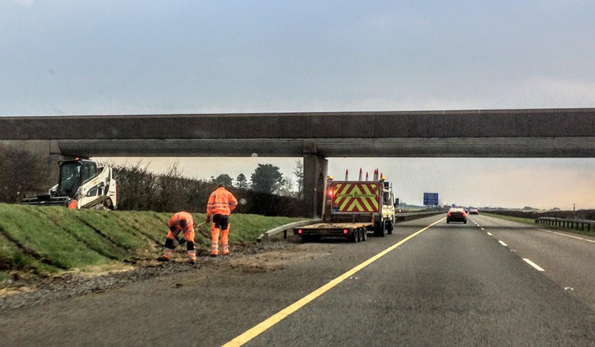 Litter-picking taking place along M7 motorway - Kildare Now