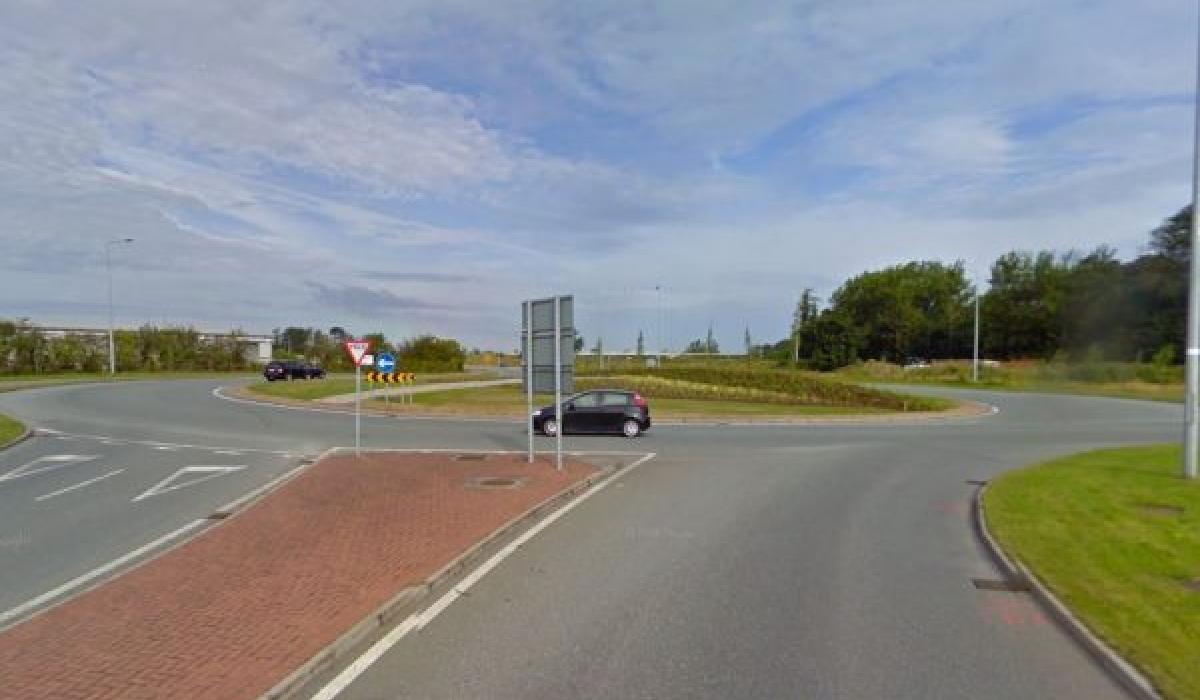 Gridlock on the M7 Southbound following accident on Naas roundabout ...