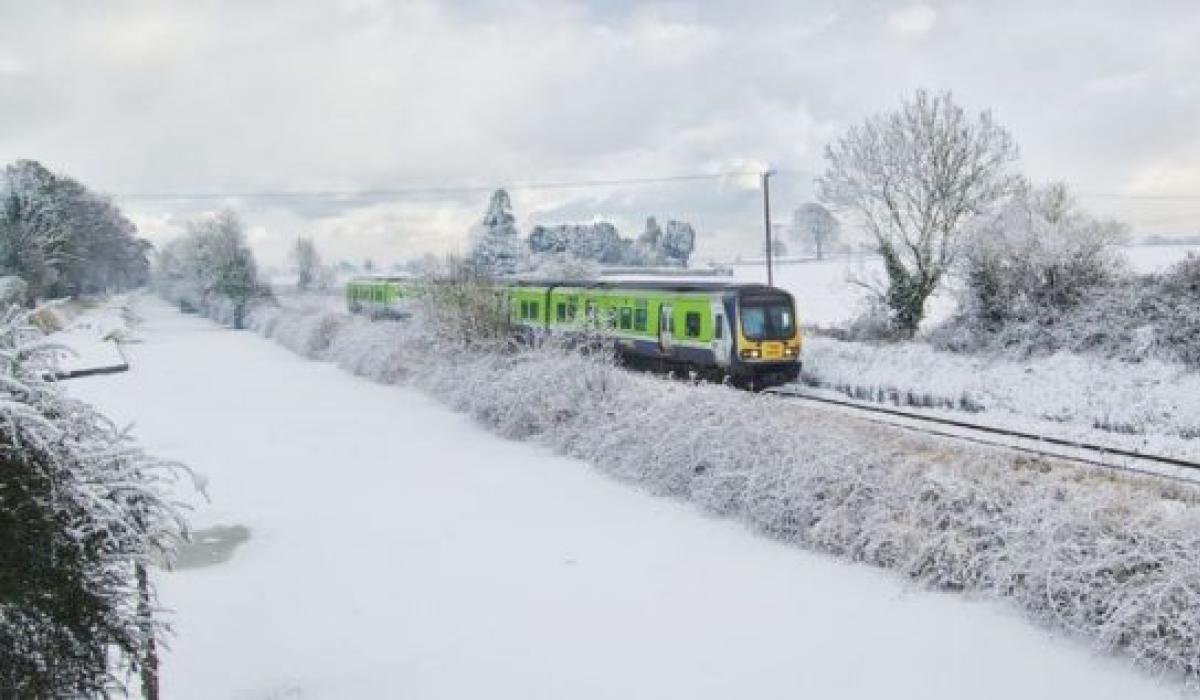More overnight snow across Kildare as Weather Warning continues - Photo ...