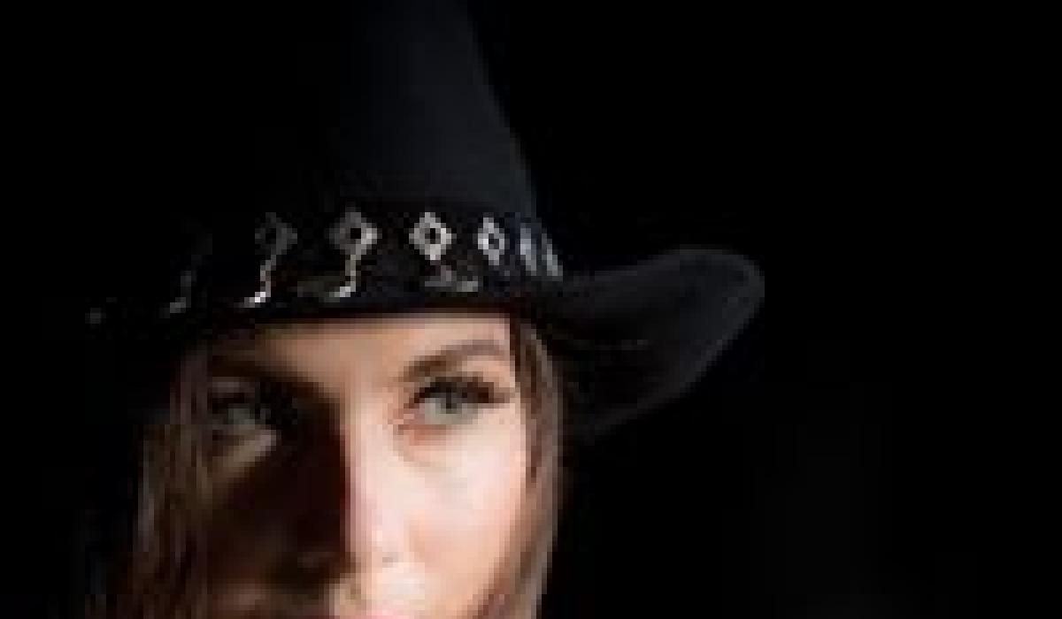 Naas country singer Sina Theil’s new single dedicated to her parents ...