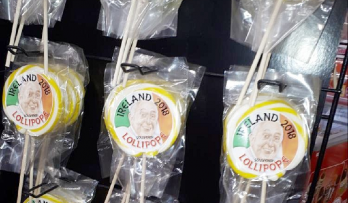'Pope Lollipops' on sale now - every child should have one! - Photo 1 ...
