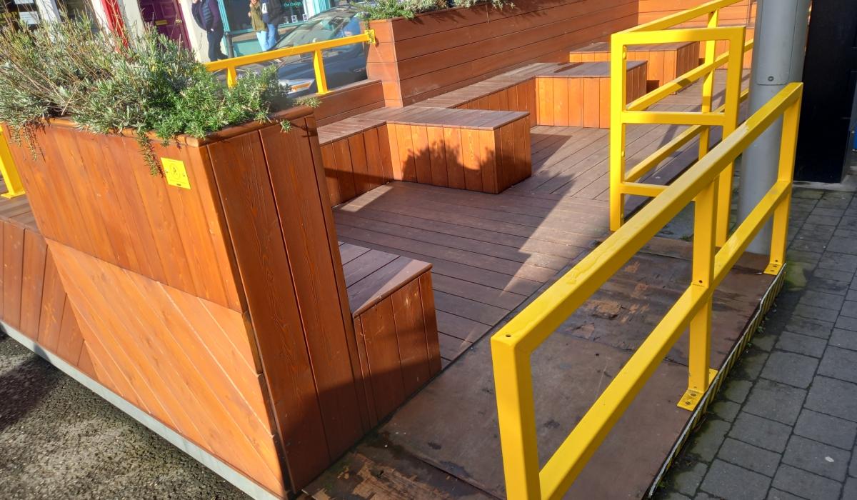 KILDARE: Controversial Naas parklet is to be moved - Kildare Now