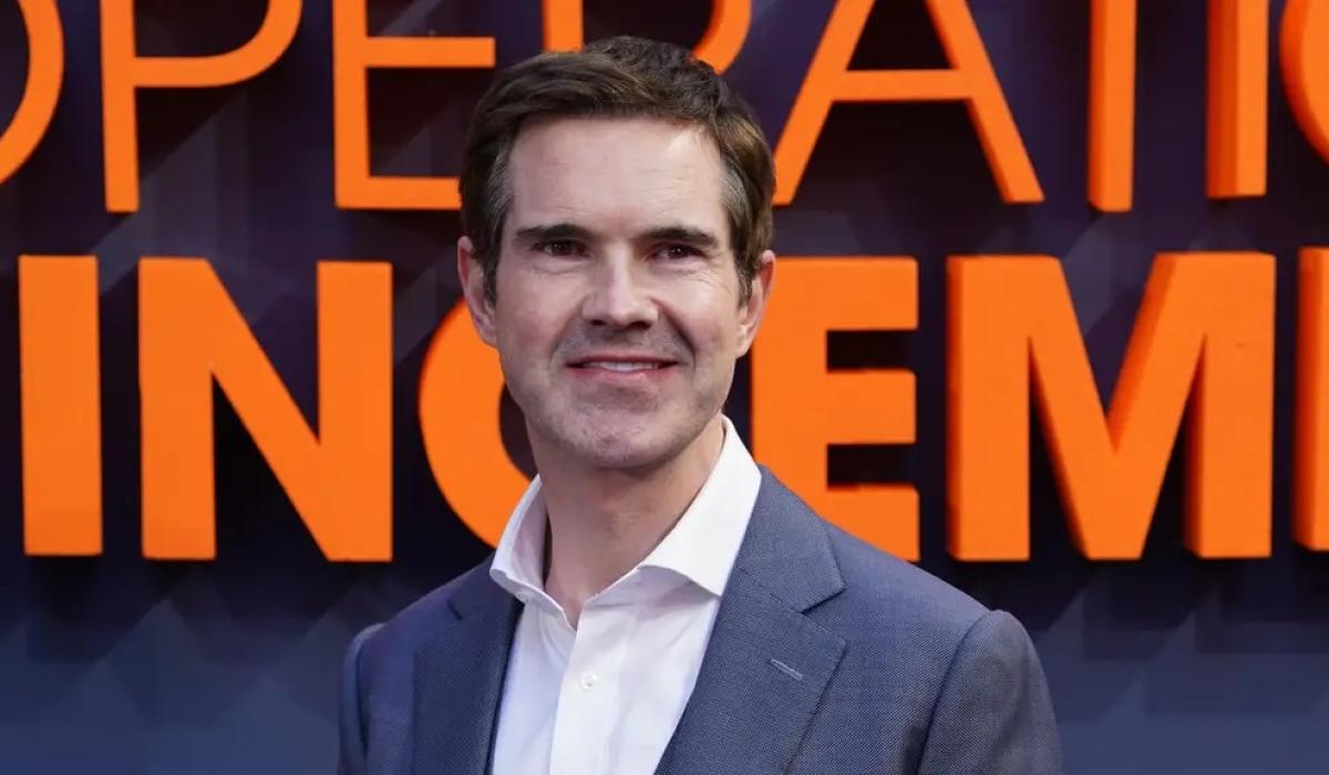 Comedian Jimmy Carr explains how Bono taught him to do a 'proper ...