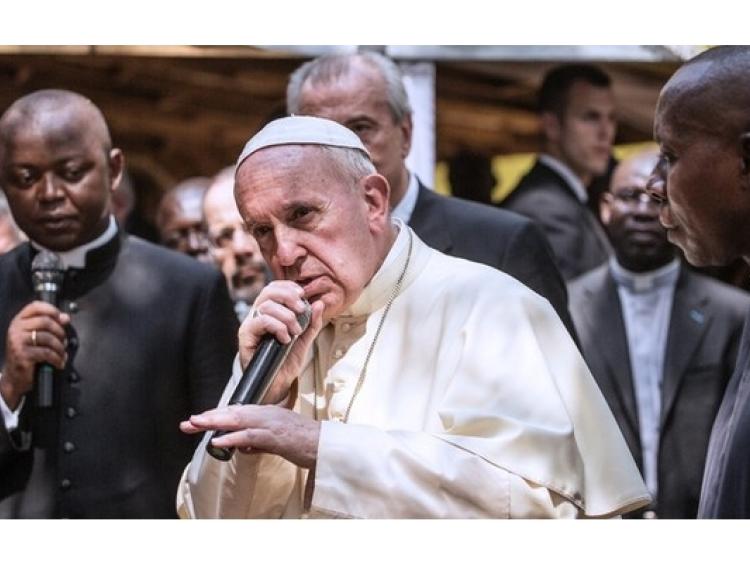 Pope's 'rapper pose' pic goes viral - Kildare Now