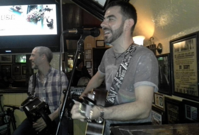 Kildare singer to perform all-day Buskathon to honour late brother's ...
