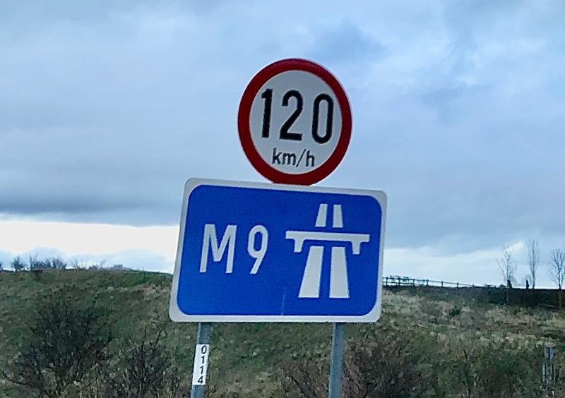 TRAFFIC: Section of M9 motorway closed in south Kildare due to crash ...