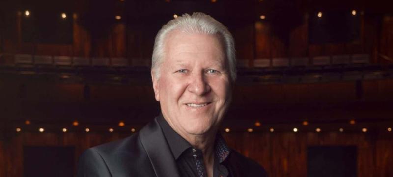 Ronan Collins presents all the showband hits at the Moat Theatre ...