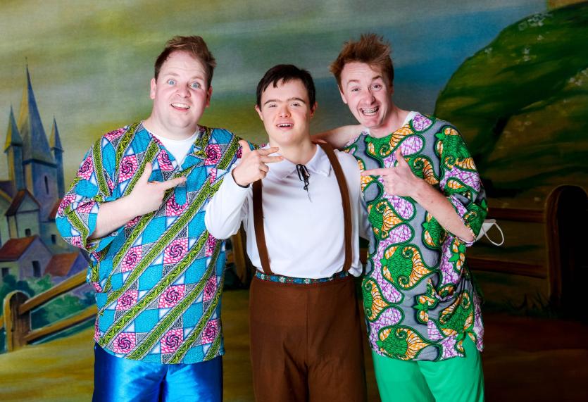 KILDARE SNAPS: Smash and Grab and The Big Bad Wolf panto at the Moat ...