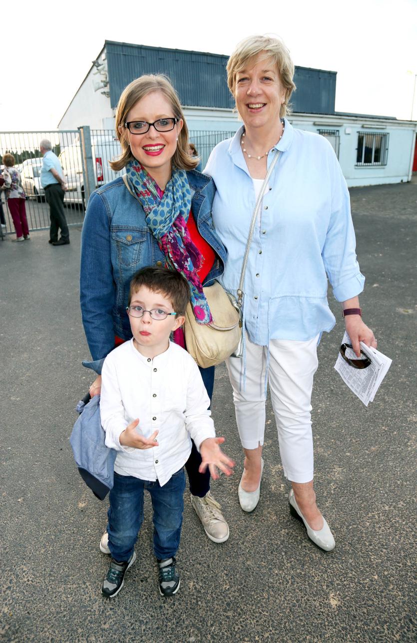 GALLERY: Fundraising "Night at the Dogs" for Caragh National School ...