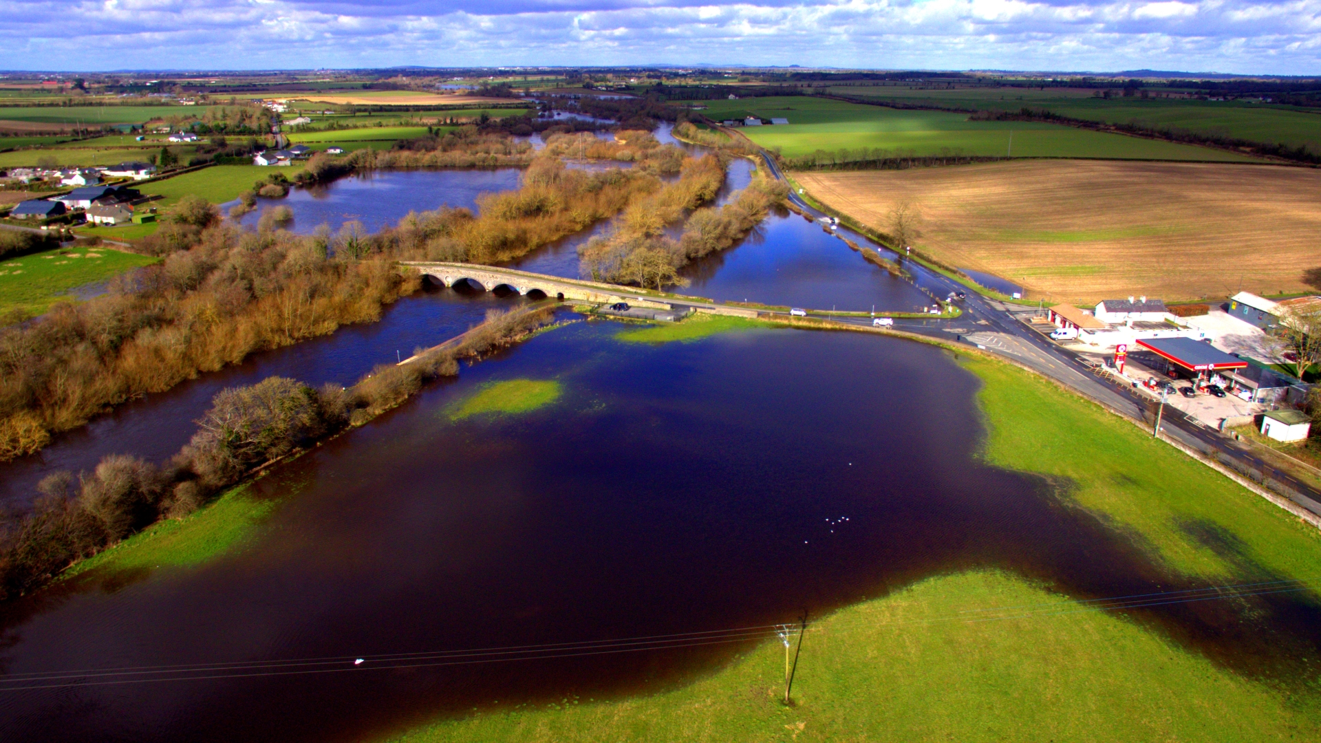 PHOTOS: Risk of more flooding around Athy as River Barrow spreads onto ...