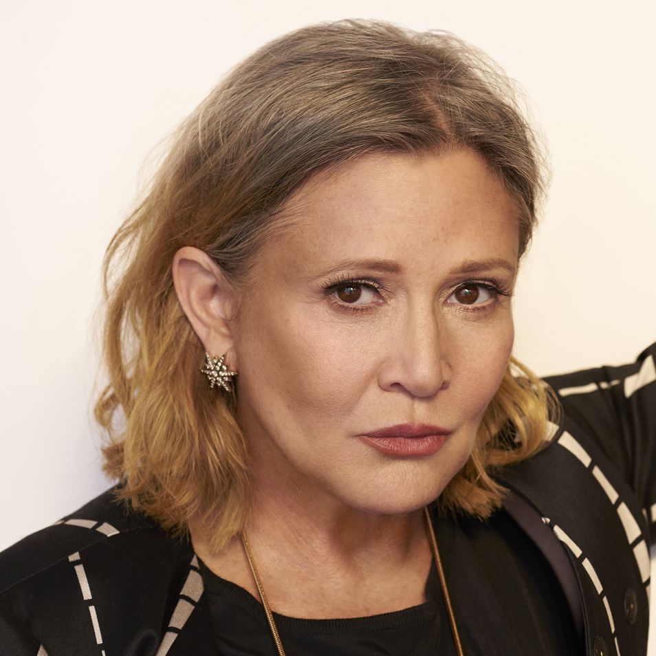 Tributes flow for Star Wars actress Carrie Fisher - Photo 1 of 2 ...