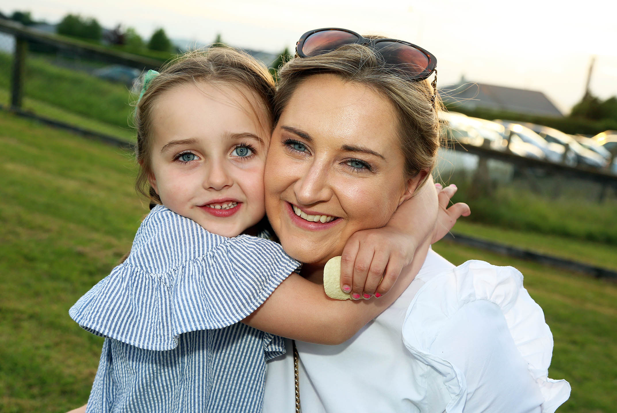 GALLERY: Fundraising "Night at the Dogs" for Caragh National School ...