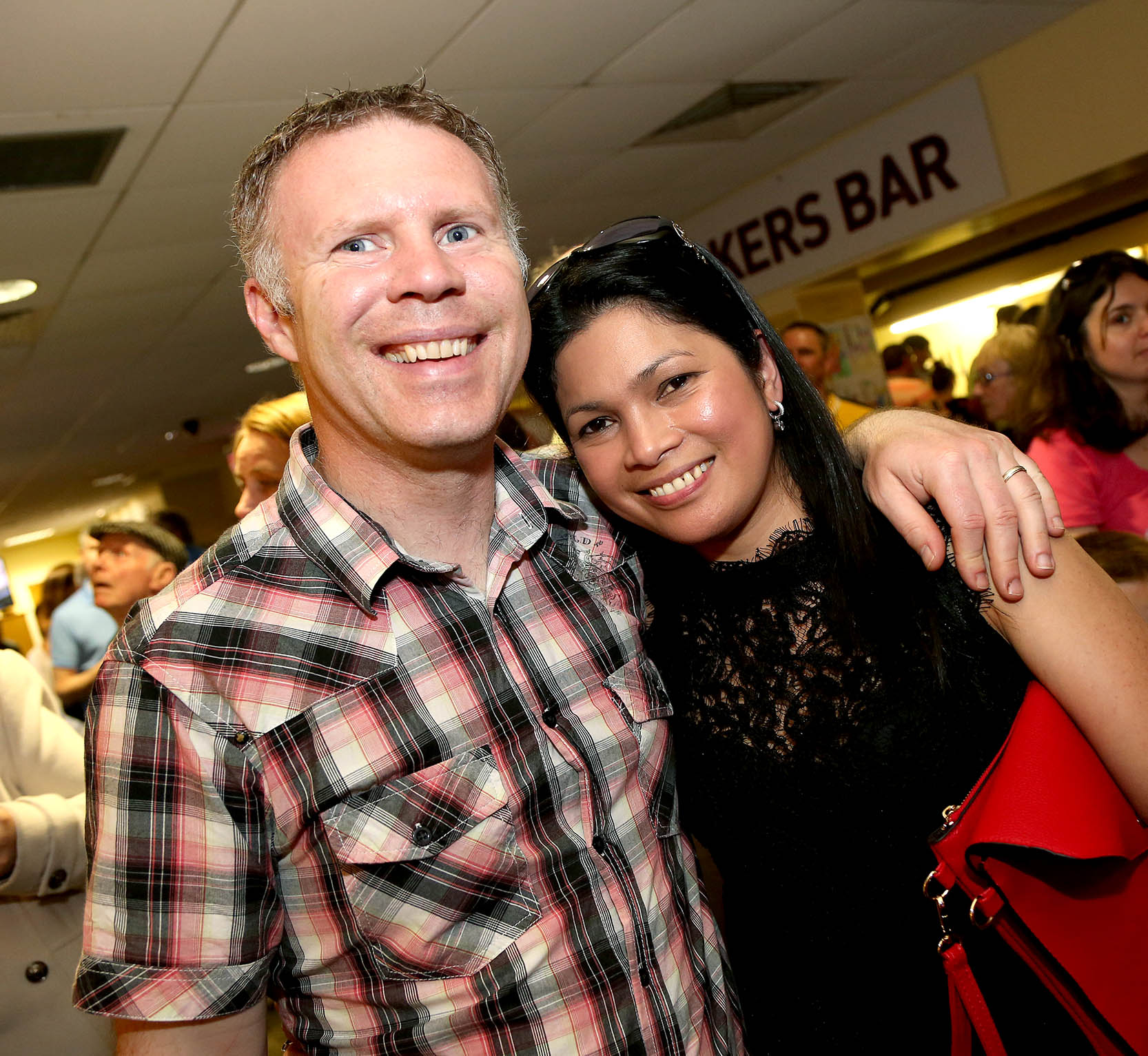 GALLERY: Fundraising "Night at the Dogs" for Caragh National School ...