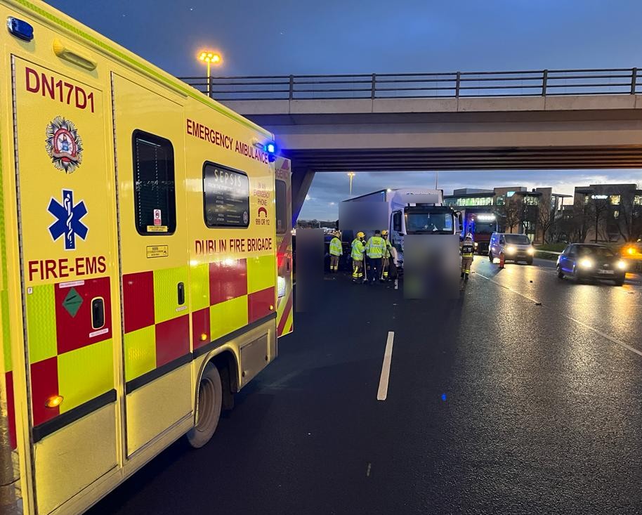 PHOTOS: Two HGVs involved in 3-vehicle crash on N7 - Kildare Now