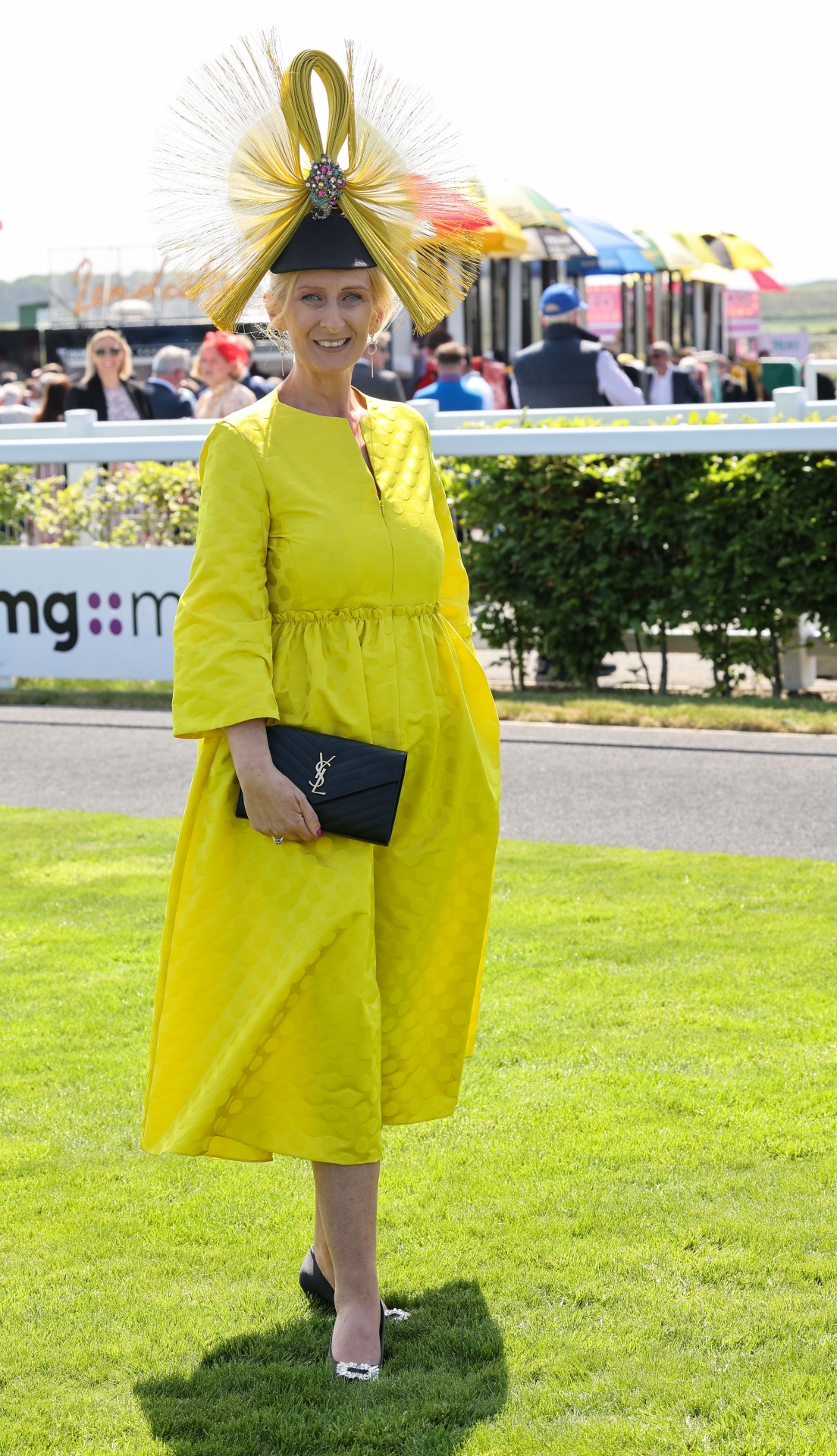 KILDARE: School teacher wins Best Dressed at sun-soaked Guineas weekend ...